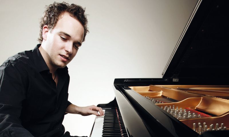 Chris Conz - Restaurant Bahnhof, Henggart - 16.10.2019 | nordagenda.ch
